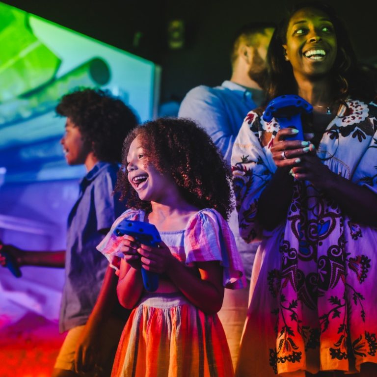 QBIX Installed at All Star Lanes White City in London, UK - Inowize